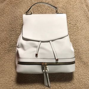 Forever 21 Bags | Silver Metallic Fannypack | Poshmark